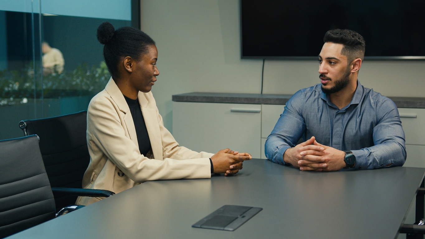 How to Structure Effective Team Member One-on-Ones | PassioHR